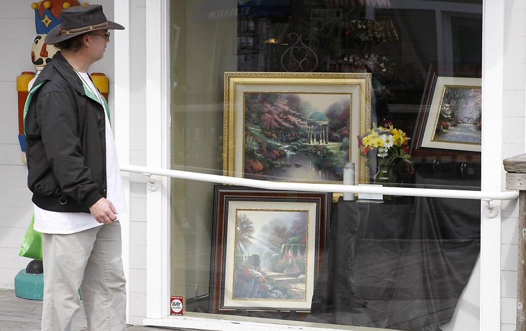 Kinkade works selling briskly since artist's death