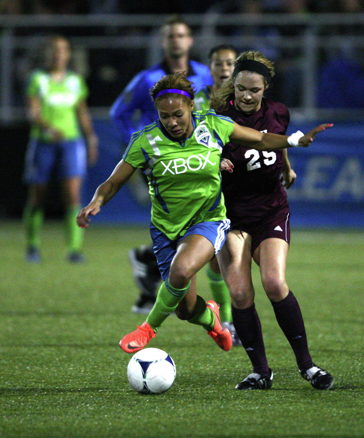 Hope Solo, Alex Morgan make their Sounders debut