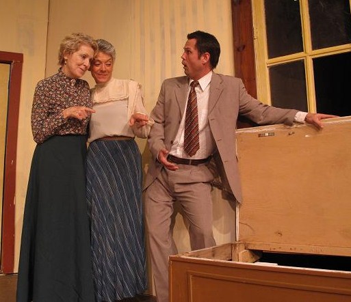 Darkly funny family explored in “Arsenic and Old Lace”