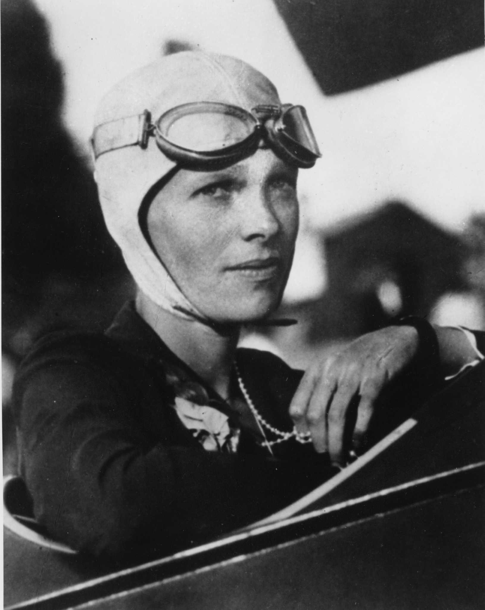 Competition to find Earhart hot after 75 years