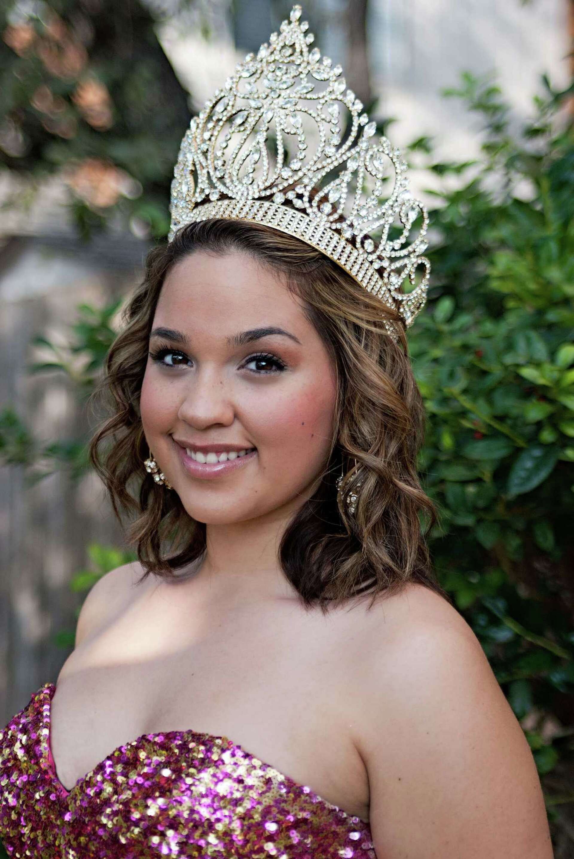 Meet Fiesta's queens