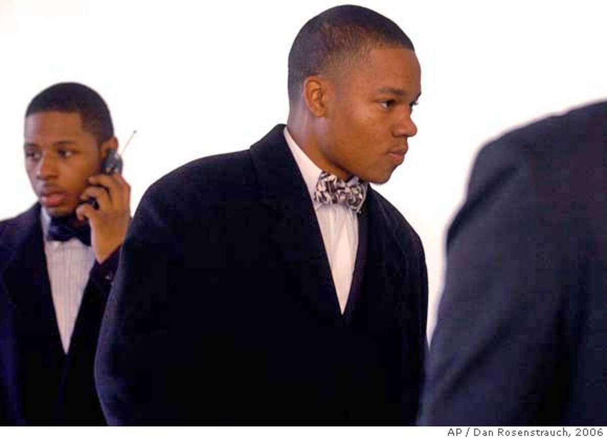 A FATHER'S FIEFDOM REDUCED TO RUIN