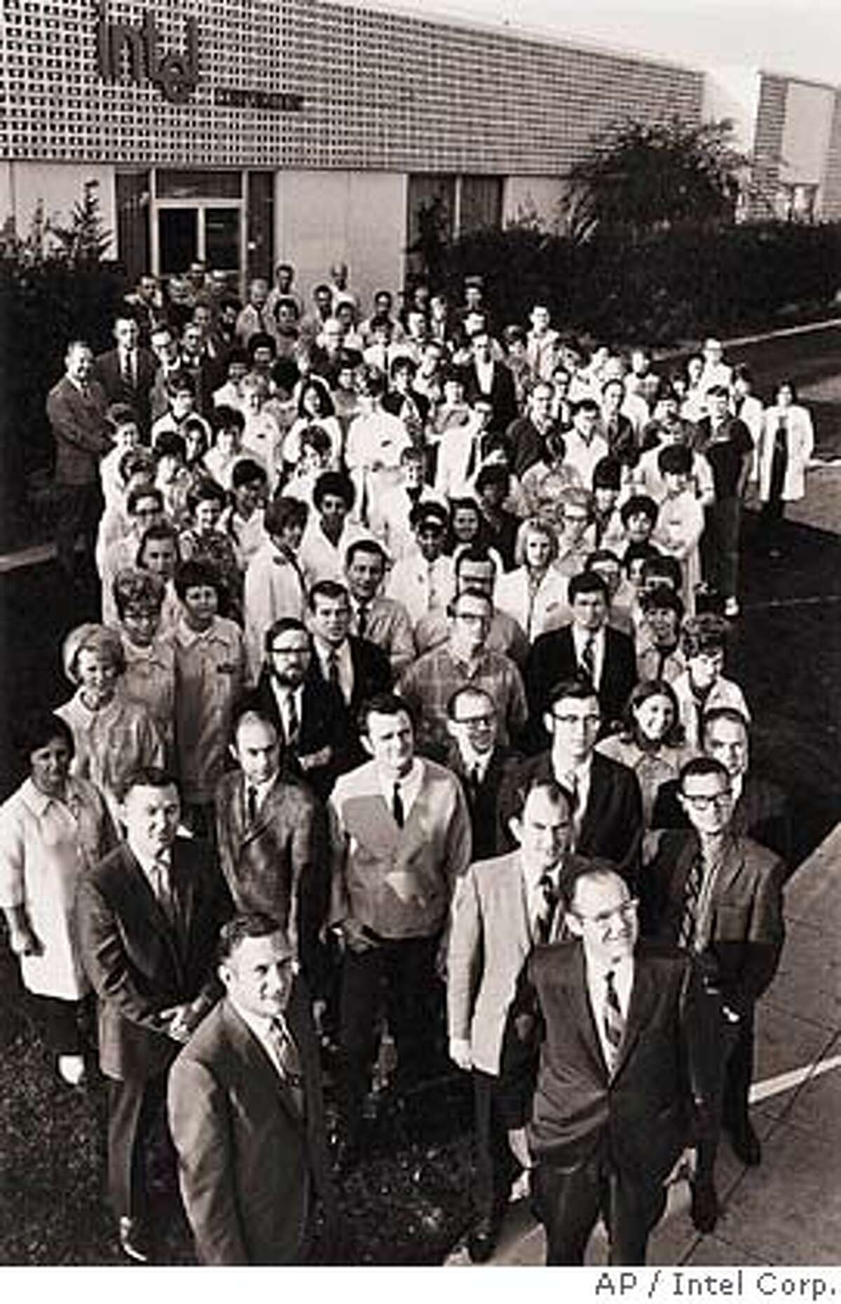 THE HISTORY OF SILICON VALLEY