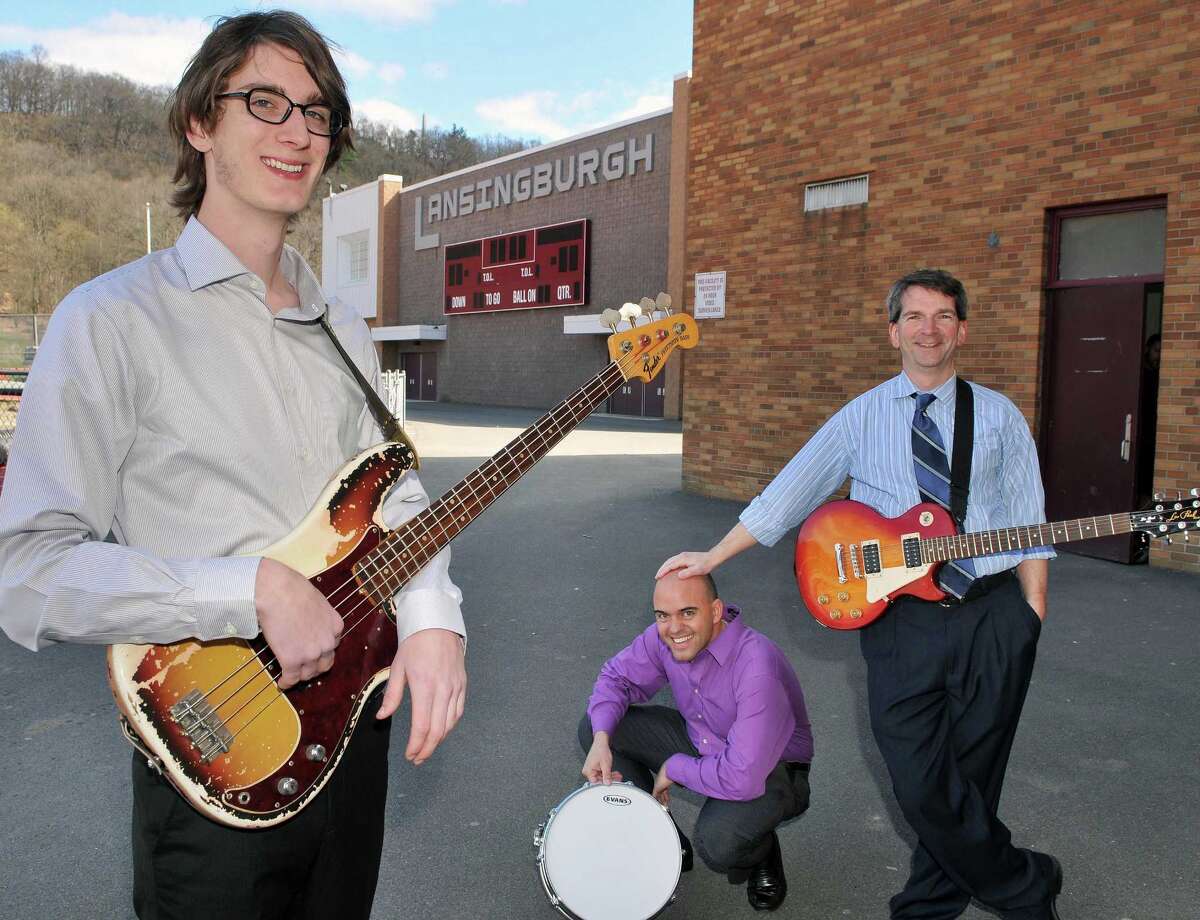 Jazz musician Joe Barna awards student a scholarship