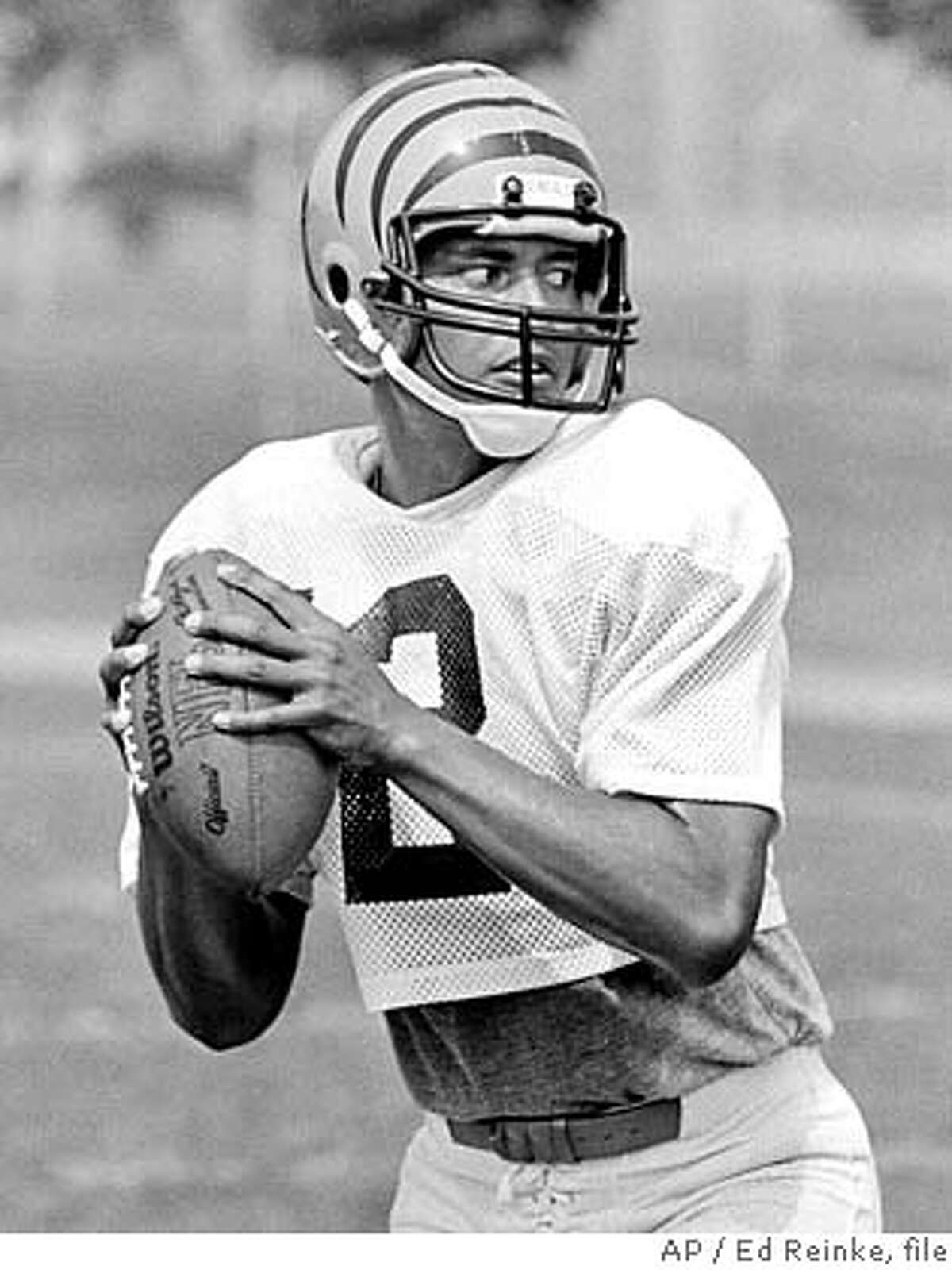 Poise comes naturally to Throwin' Samoan's nephew