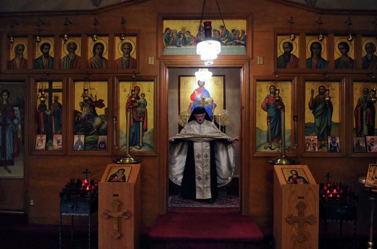 Orthodox Christians prepare for their Pascha