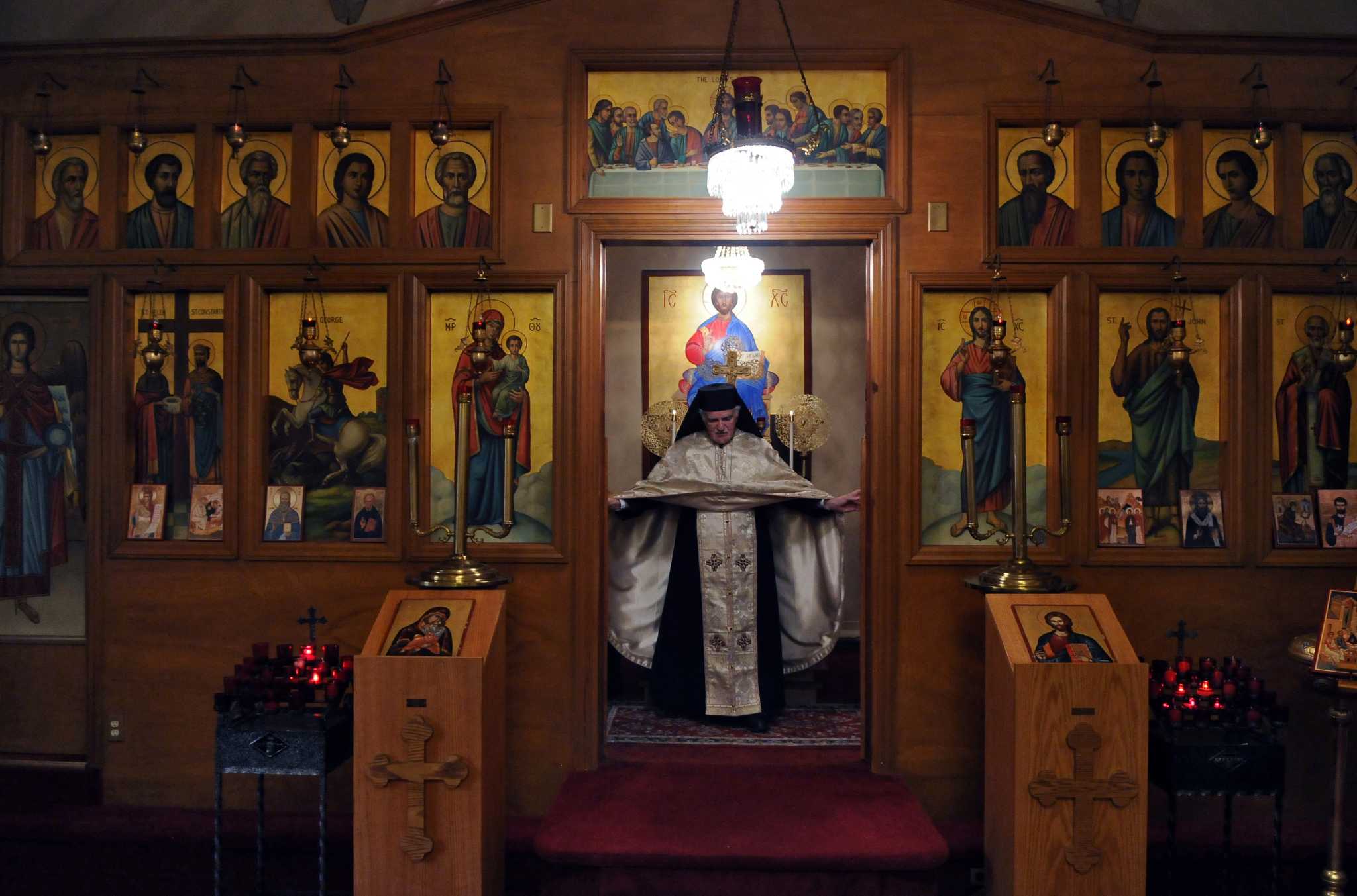 Orthodox Christians prepare for their Pascha