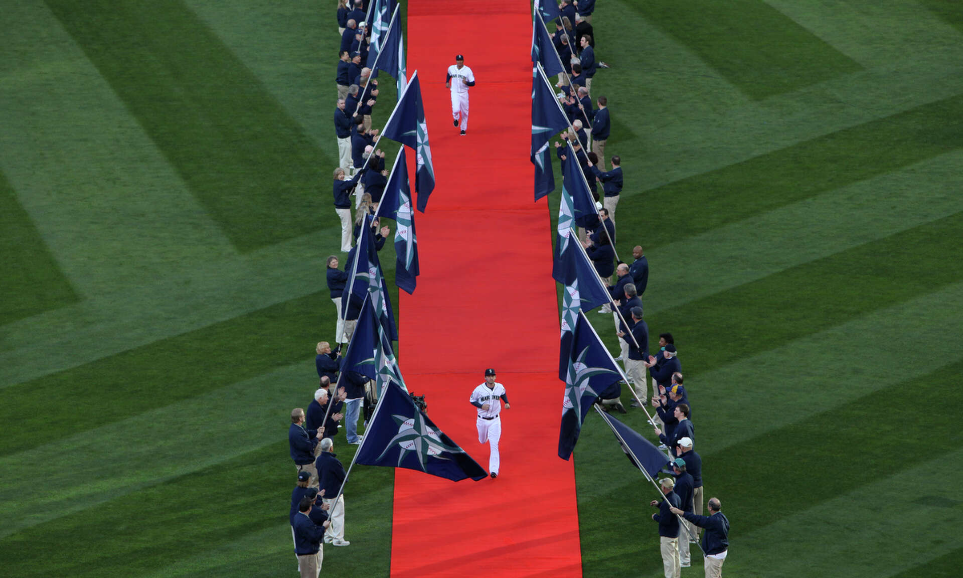 Mariners Opening Night: A visual feast