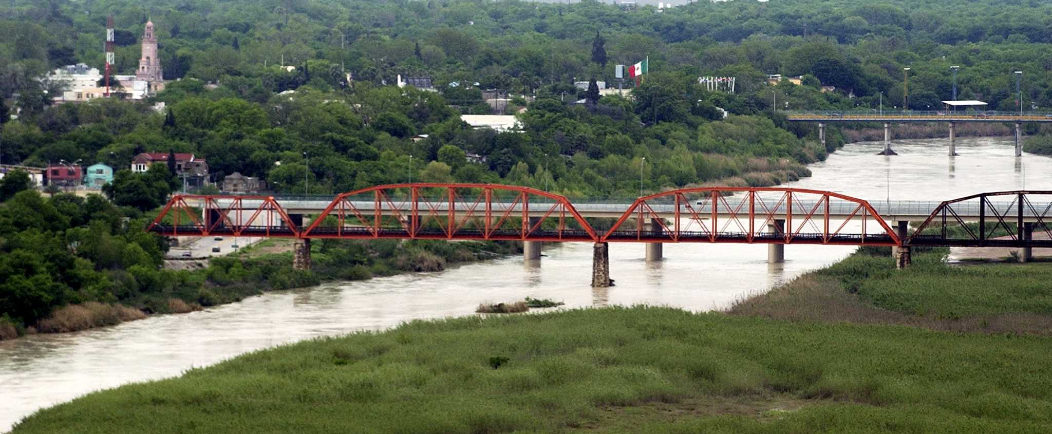 Tempers boil over border water battle