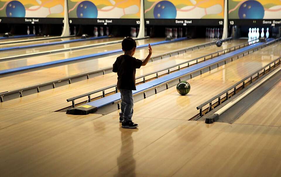 Tears roll as Serra Bowl closes after 51 years