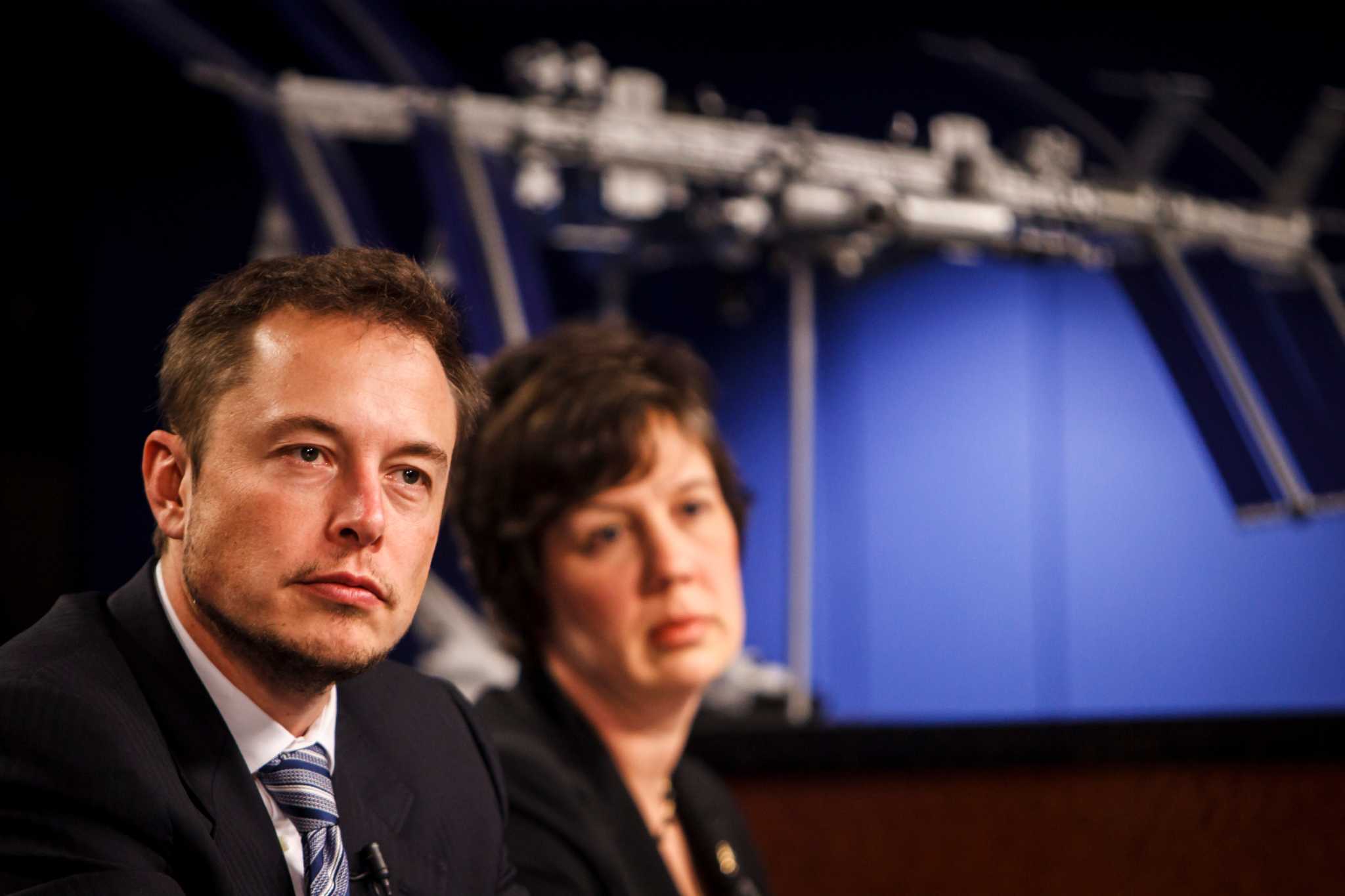 Test flight set for SpaceX mission to space station