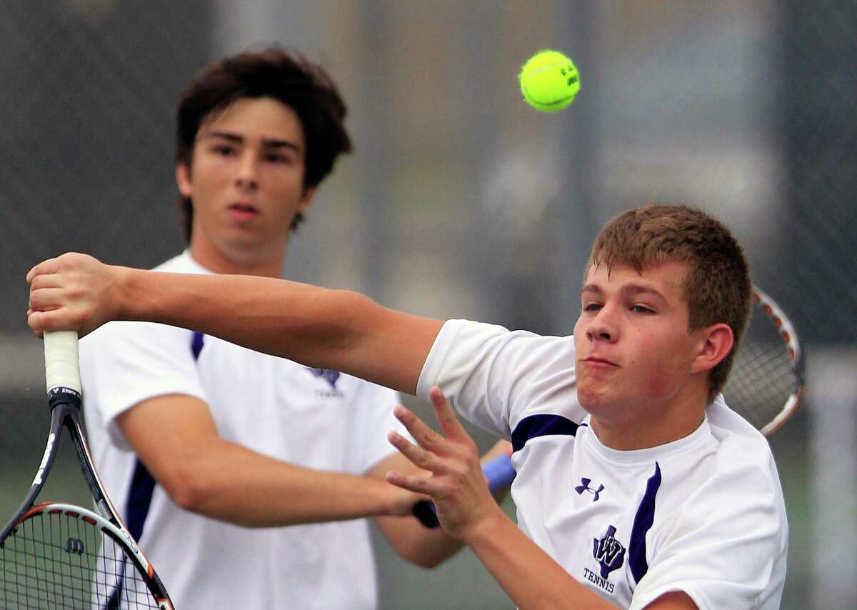 Top seeds cruise in 4A-III tennis tournament