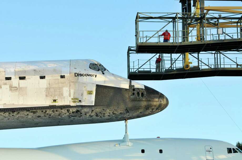 Space Shuttle Discovery's journey to the Smithsonian - Times Union