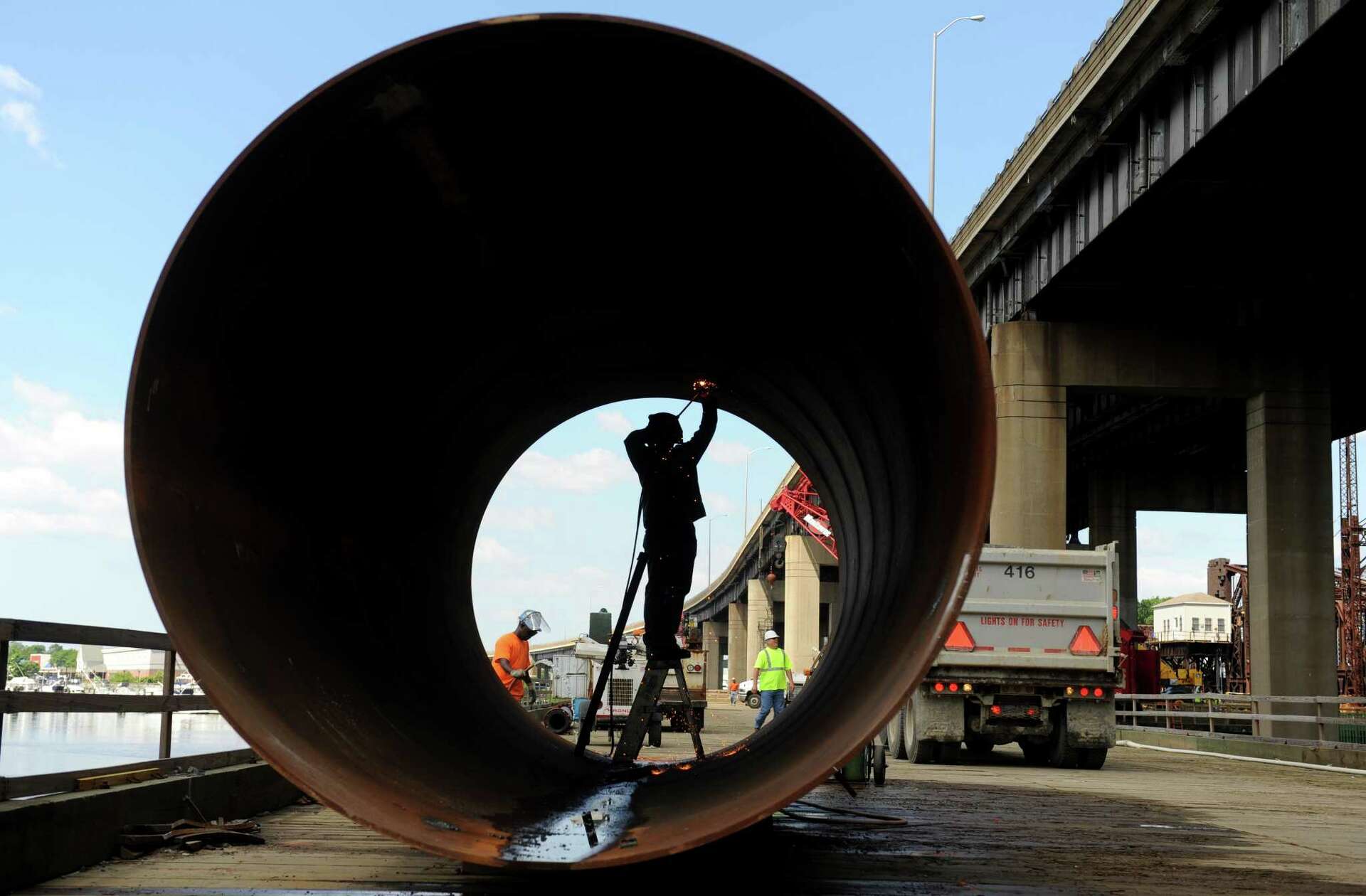 State halts construction at Moses Wheeler Bridge