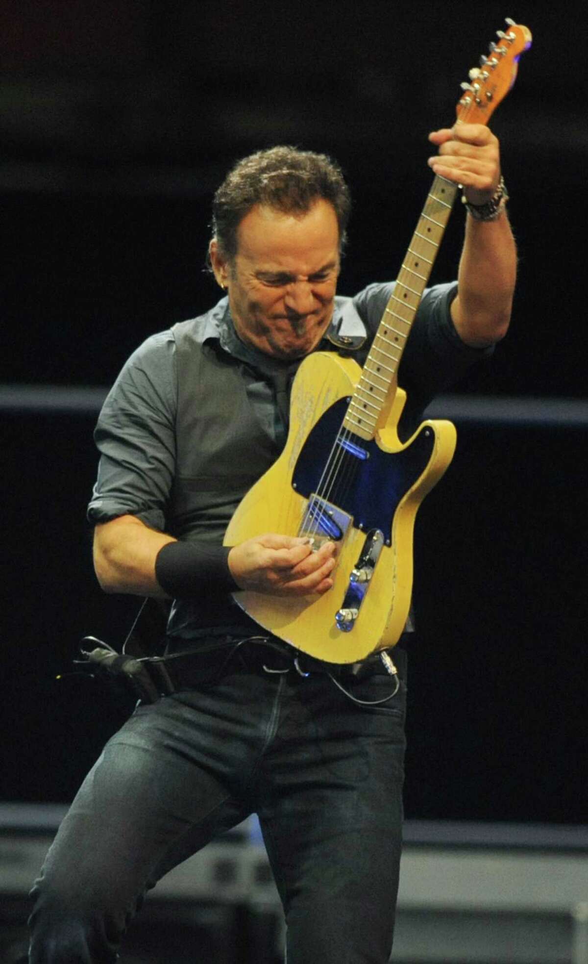 Springsteen show delivers joy