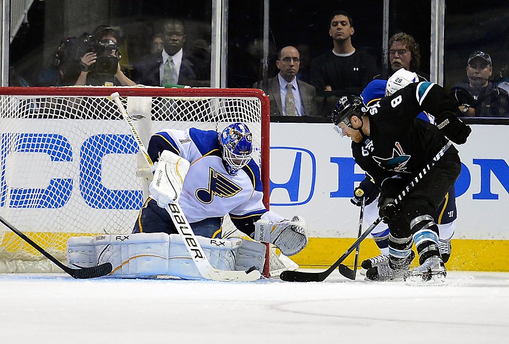 Sharks coach senses signs of life on offense