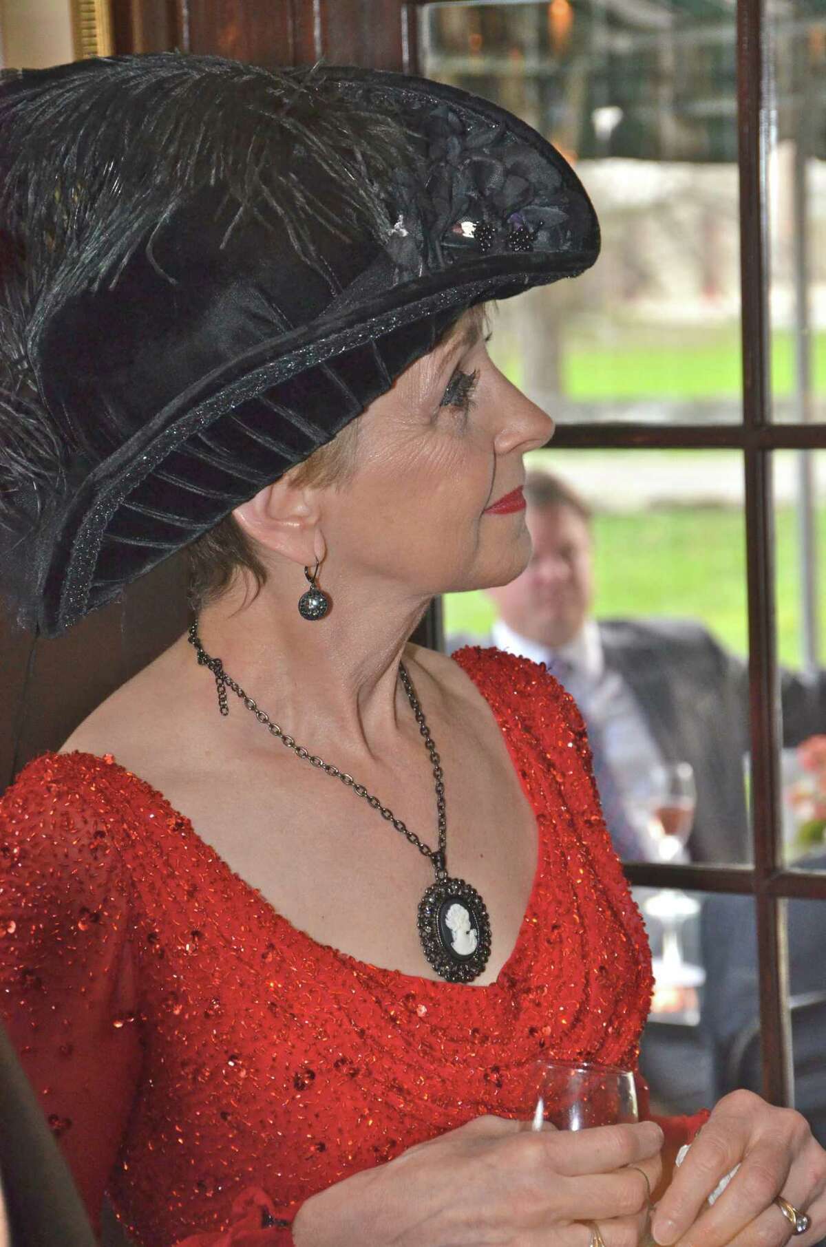 Roger Sherman hosts Titanic dinner on 100 year anniversary