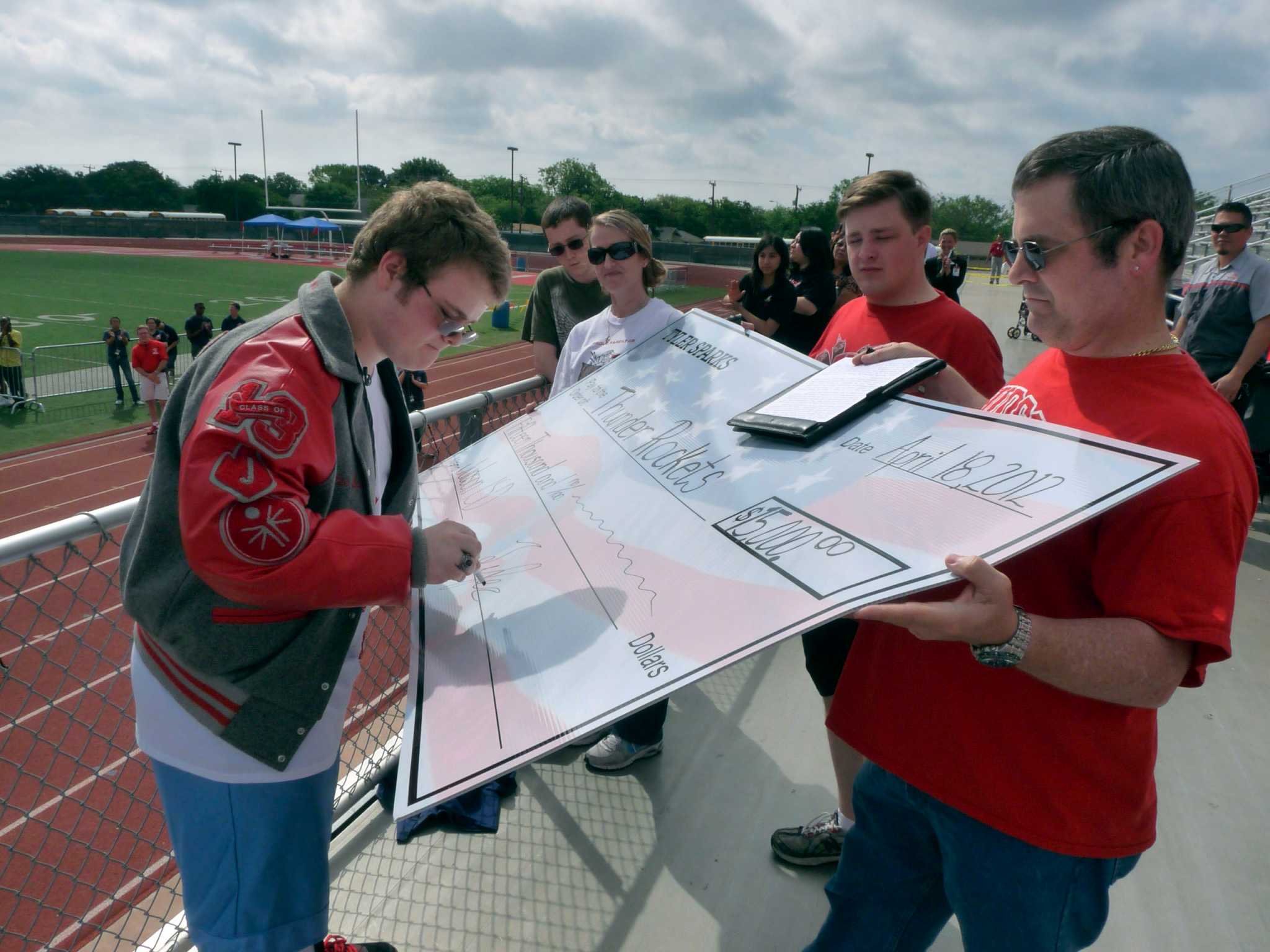 Selling candy at gun shows, Judson student raised $15,000 for Special ...
