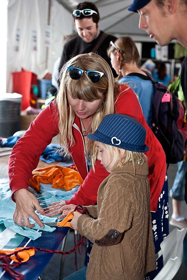 Open Make: Trash: Exploratorium DIY clothes swap