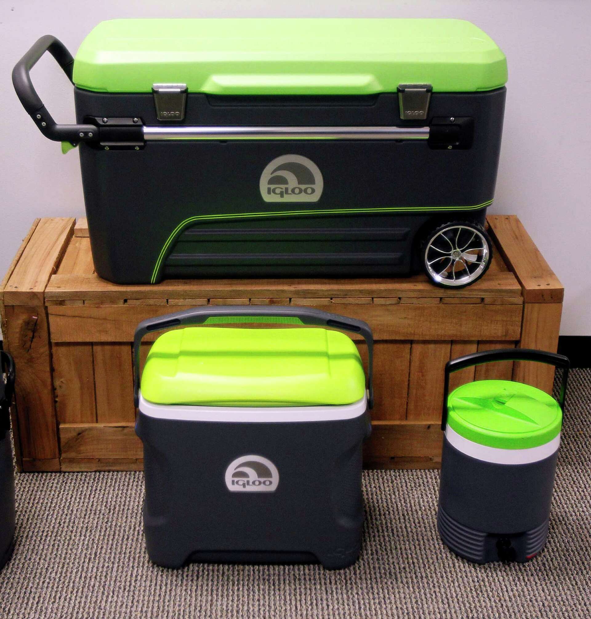 Igloo aims for coolness in coolers