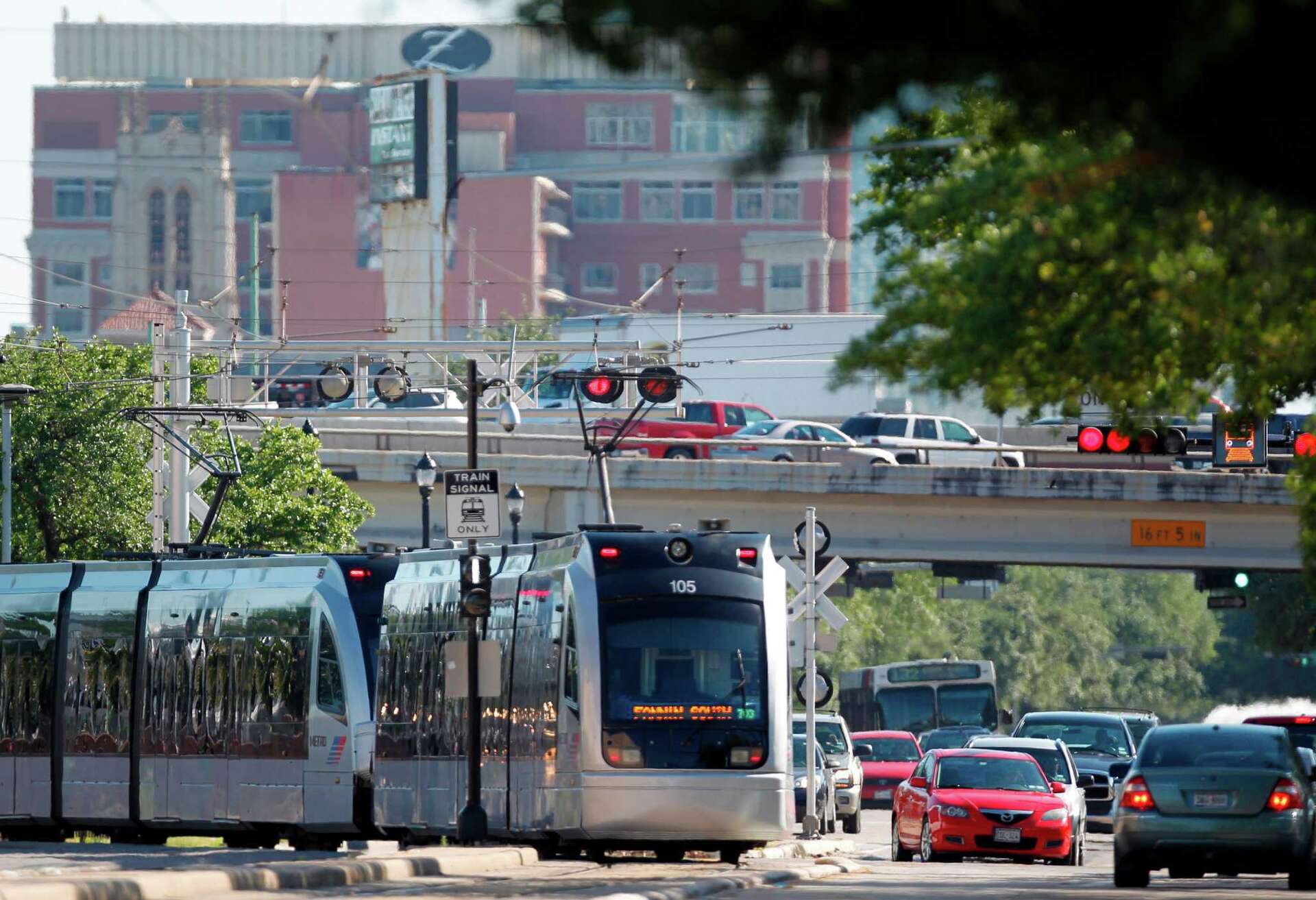 Mass transit gains momentum in Houston Area Survey