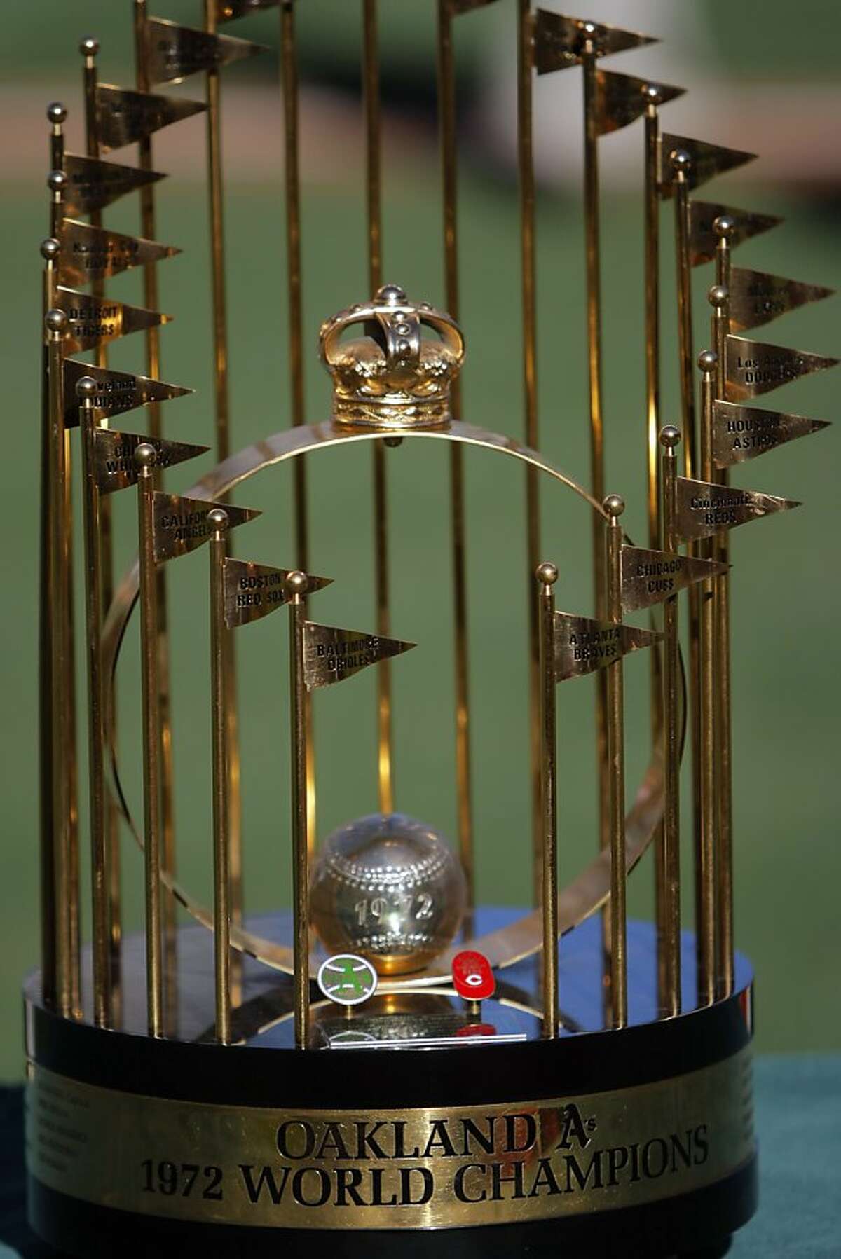 '72 World Series champs in spotlight at A's game