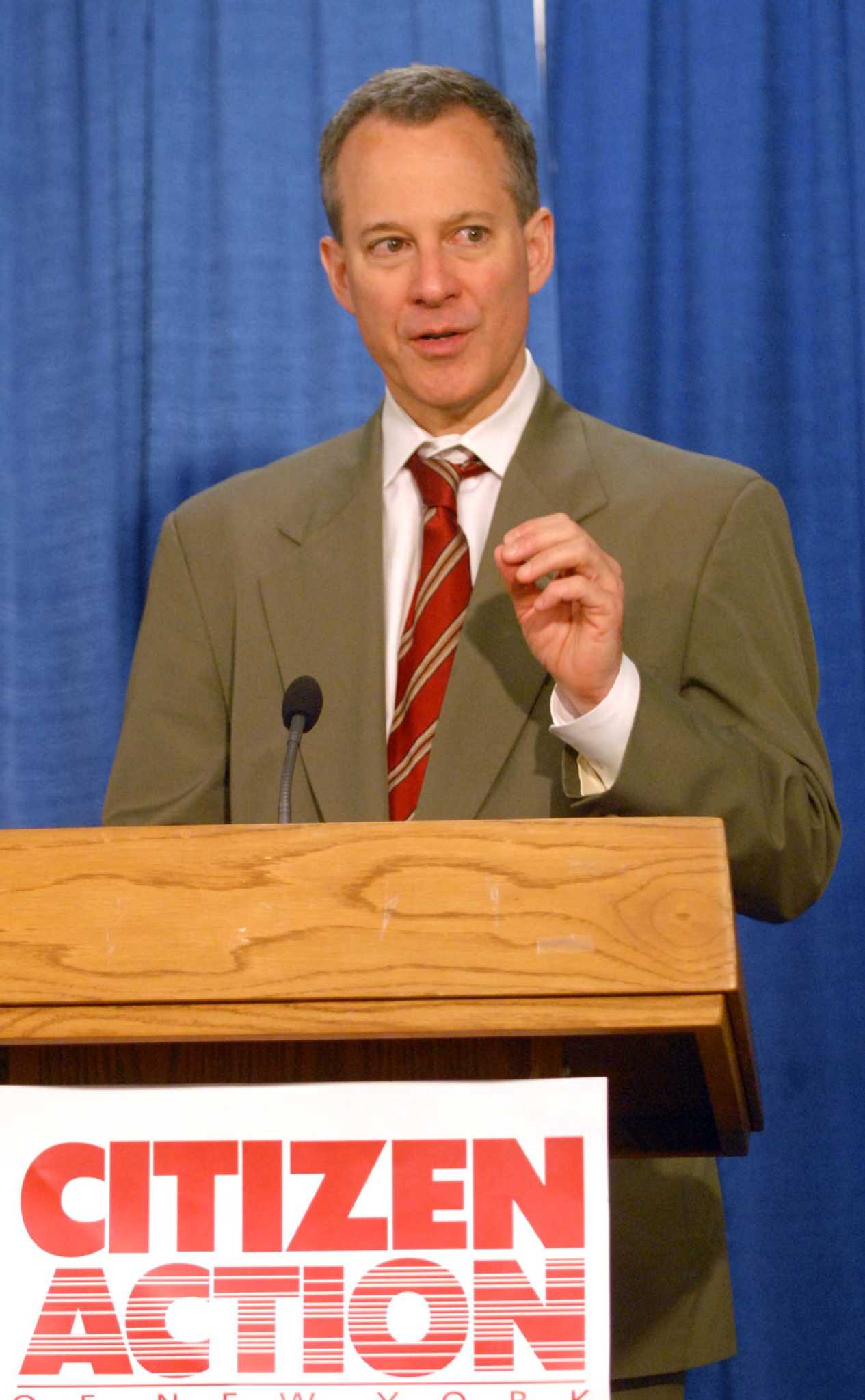 Schneiderman gets Stone fan letter, passes on pursuing charges