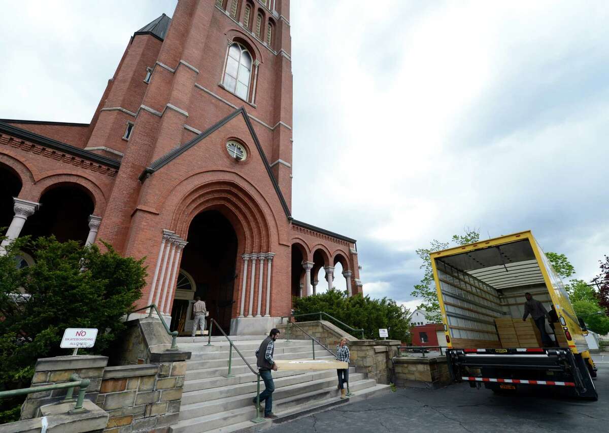 Watervliet officials hear concerns on store plan