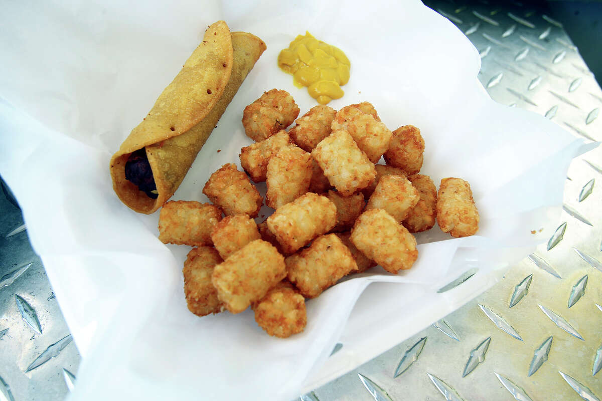 Dining on a Budget | Sills Snack Shack
