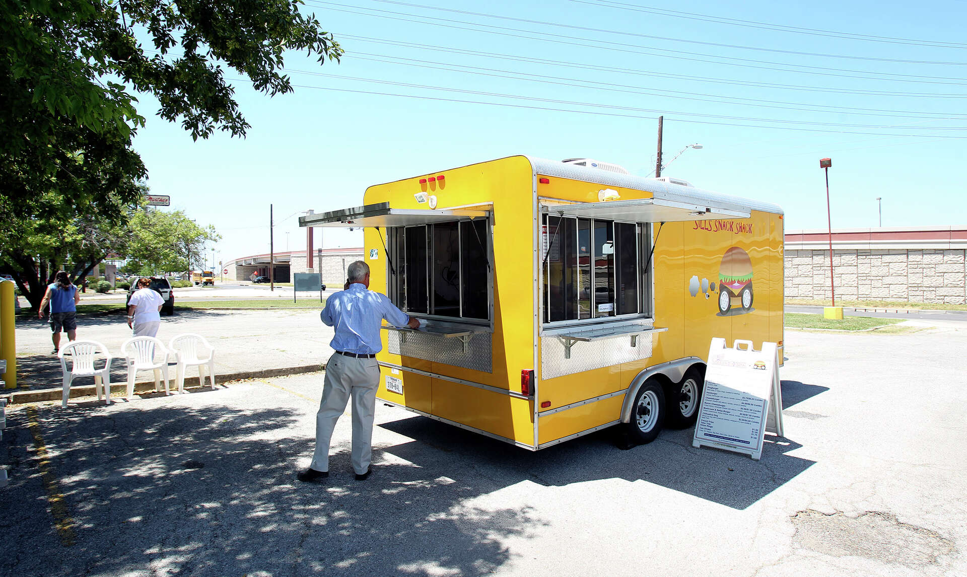 Dining on a Budget | Sills Snack Shack