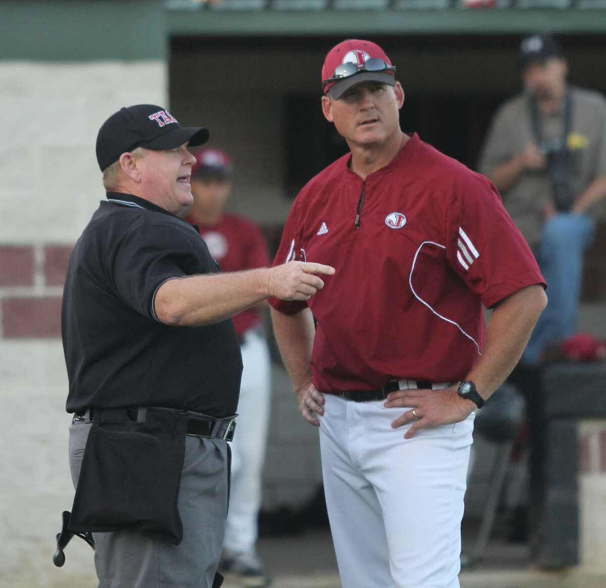 Jasper rallies past Center 6-5