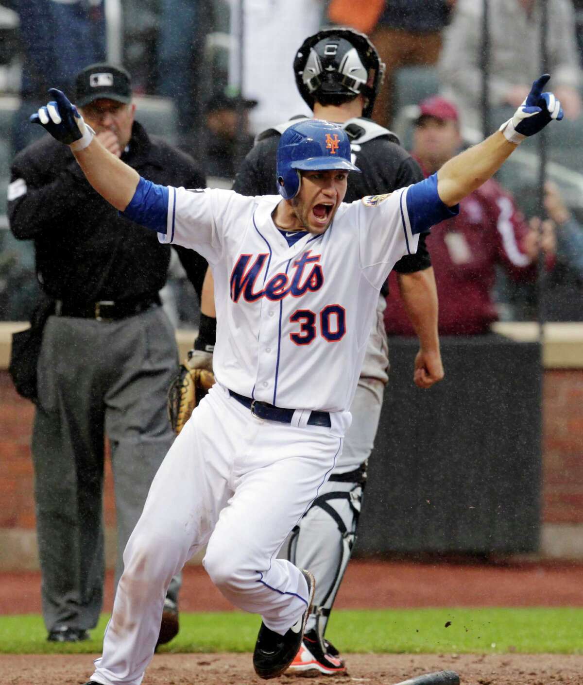 Mets get win on rally in 9th