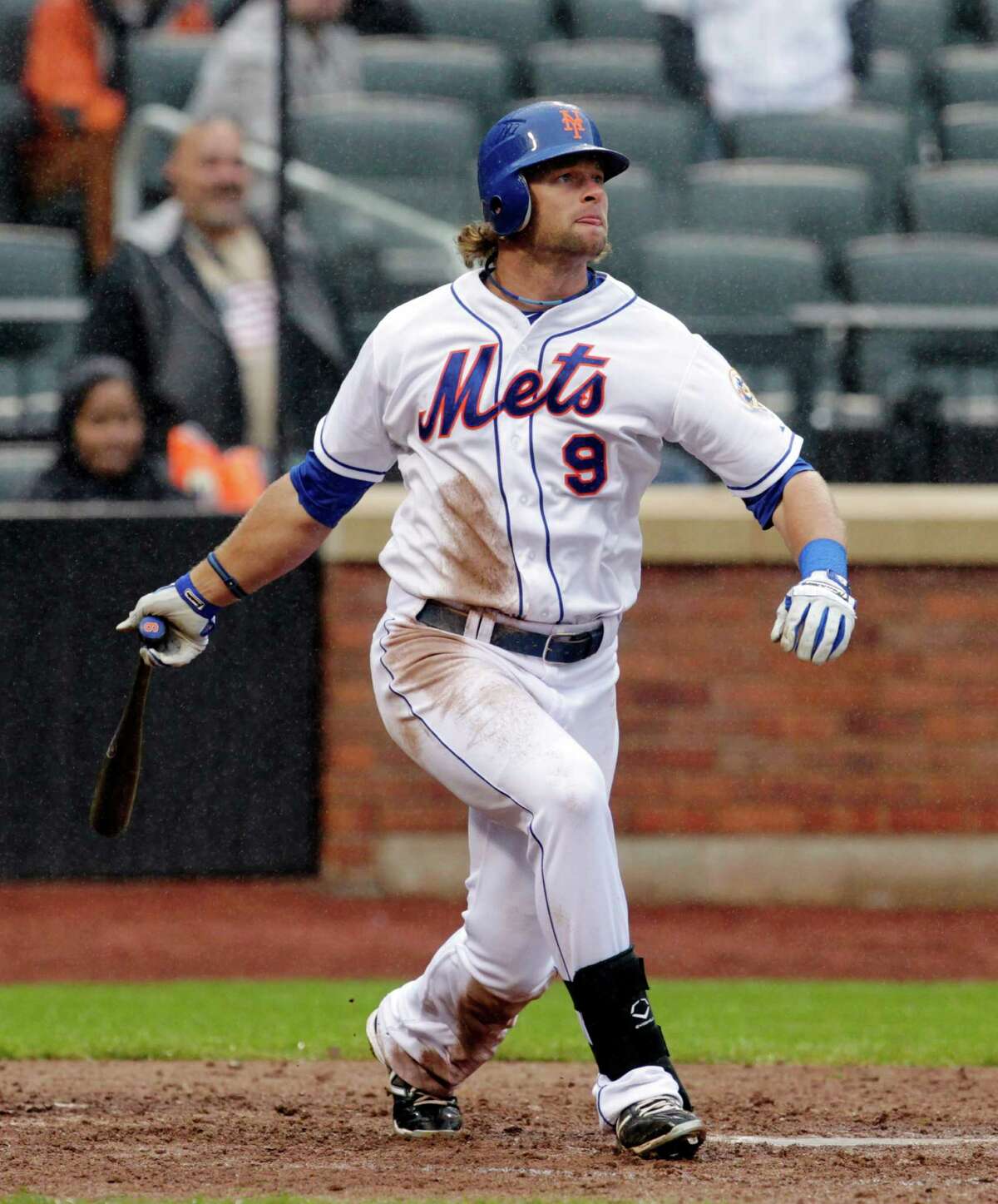 Mets get win on rally in 9th