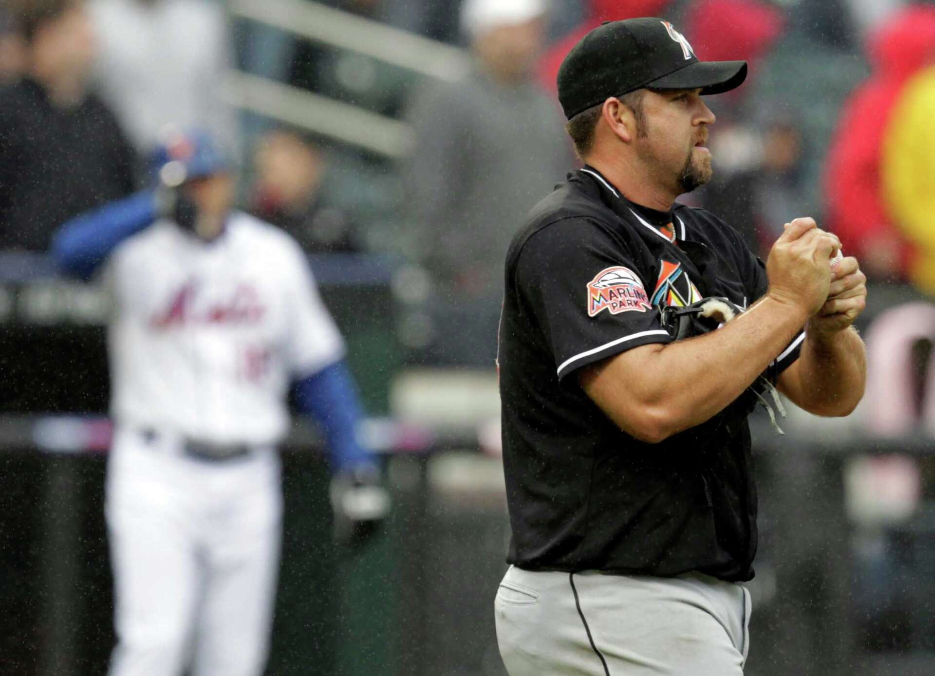 Mets get win on rally in 9th