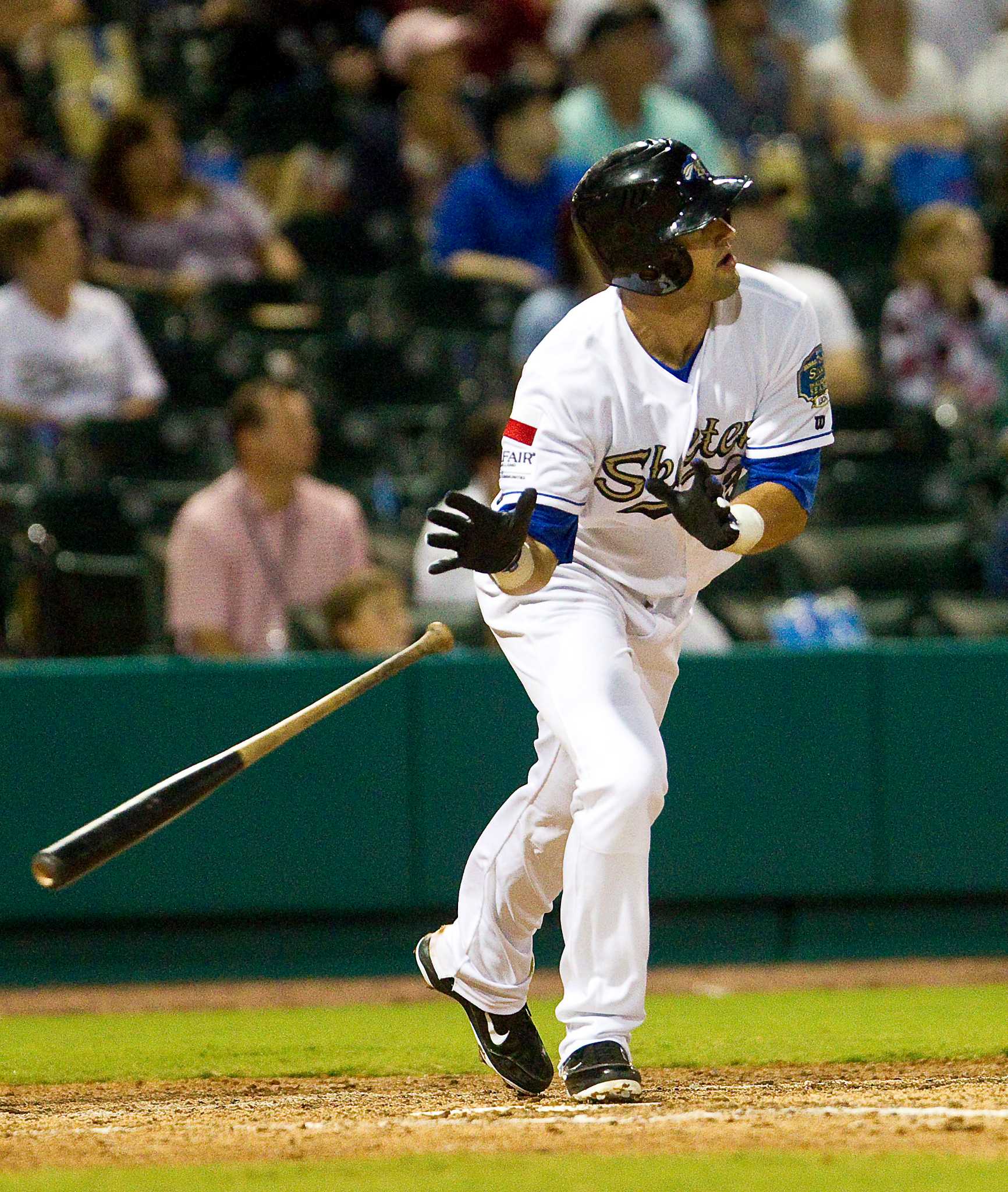 Skeeters' dazzling debut offers everything but a win