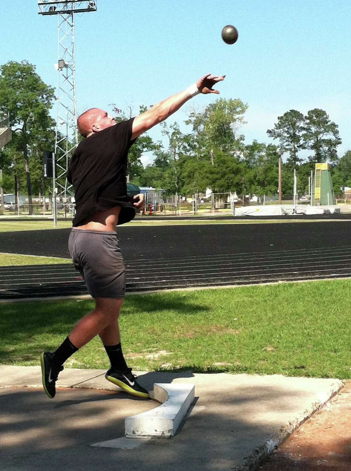 Mastering the technique of shot put