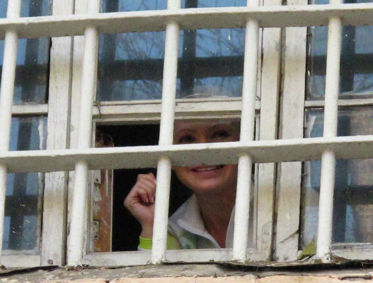 Tymoshenkos Health Failing In Ukraine Prison