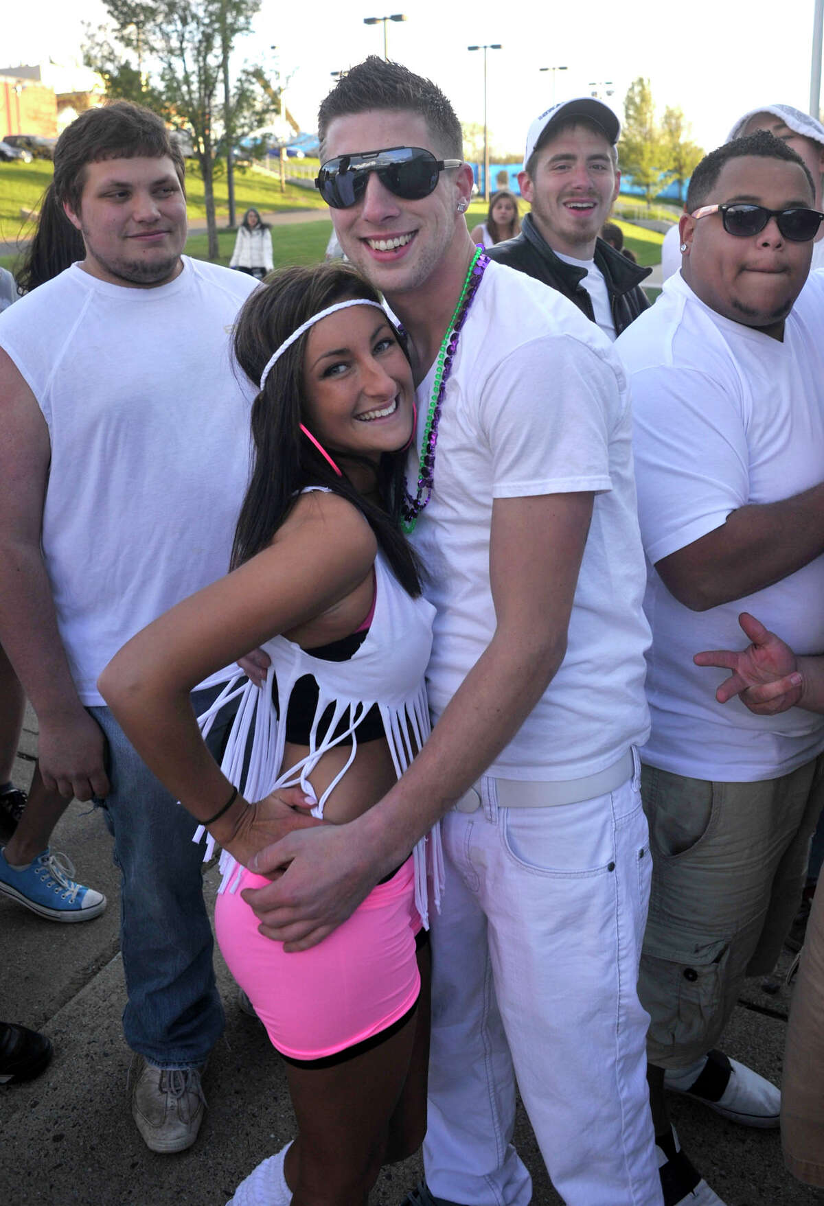 30-plus go from Dayglow to hospital
