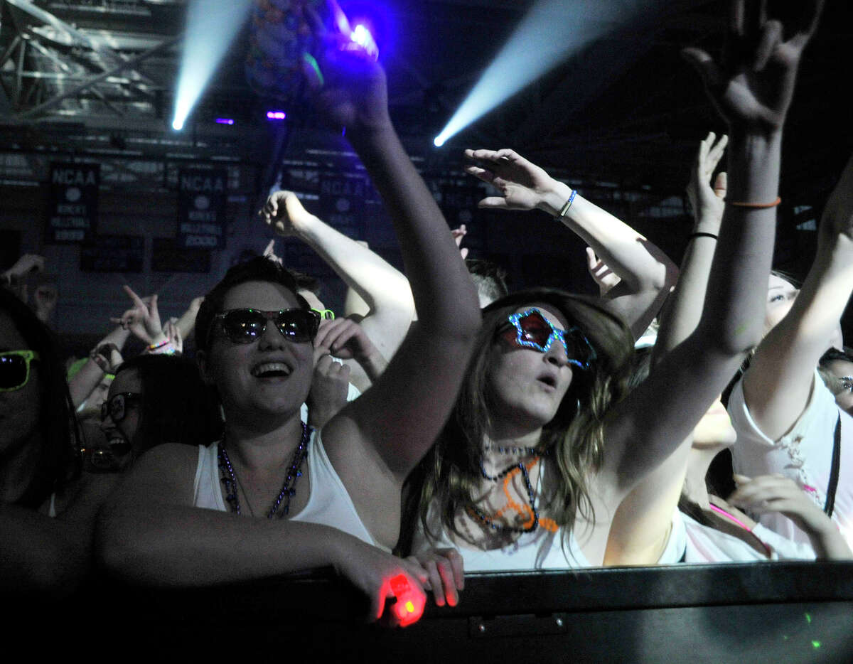 30-plus go from Dayglow to hospital