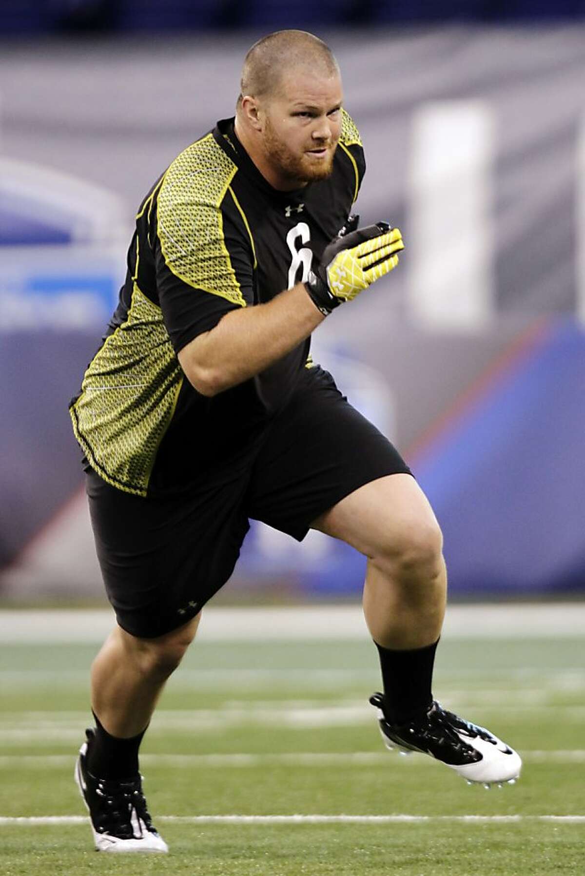 Lineman Tony Bergstrom drafted by Raiders