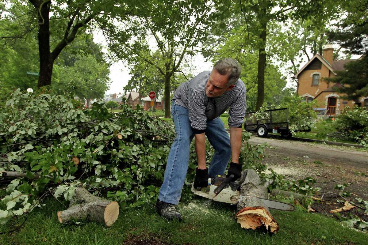 News of the world in photos: Tower rises over site of 9/11 tragedy