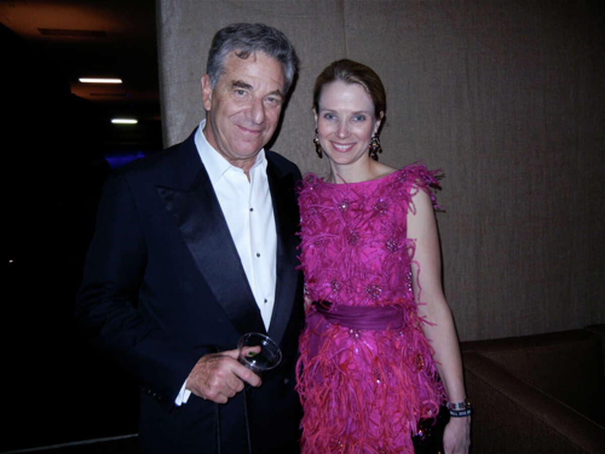 Marissa Mayer will mix Yahoo, motherhood