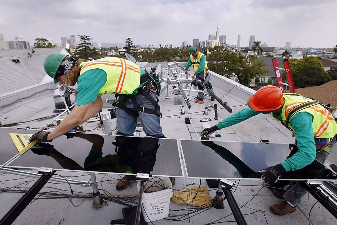 SolarCity puts off planned IPO abruptly