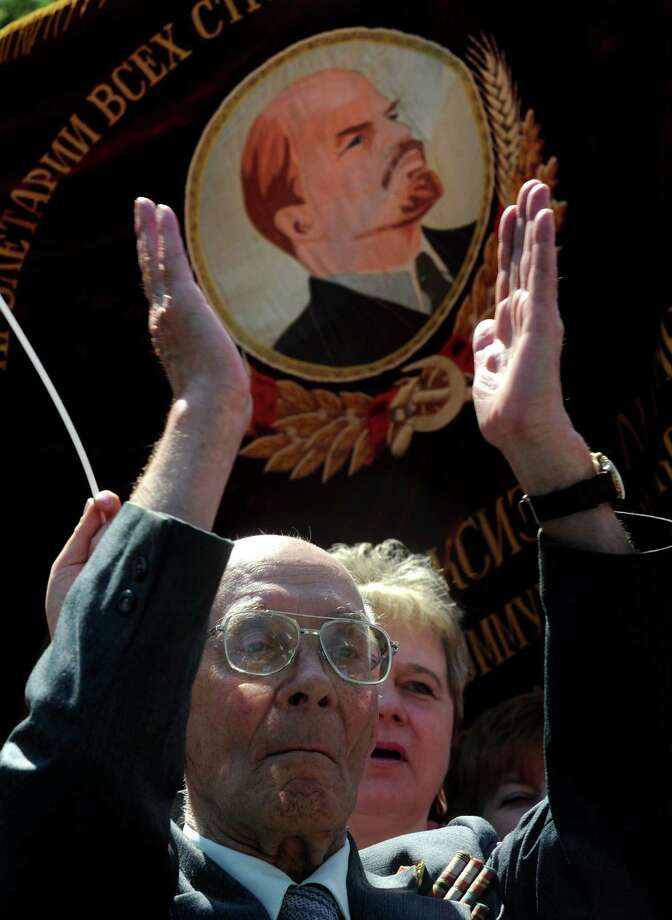 News of the world in photos: May Day protests, parades, pageants ...