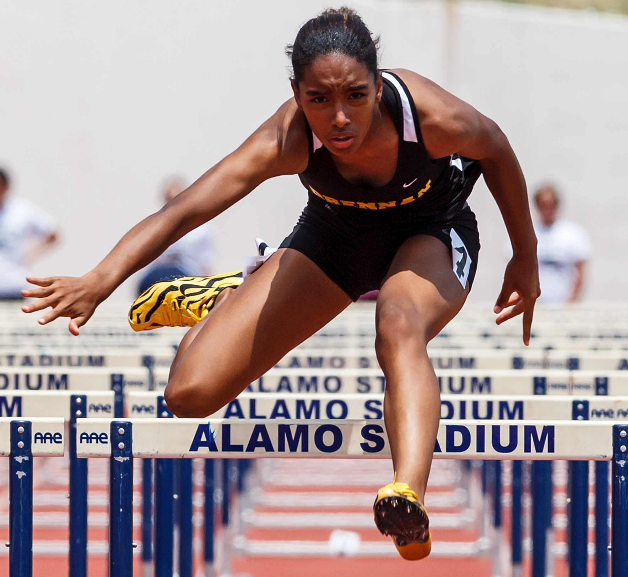 Confidence helps Brennan's Scales to clear hurdles