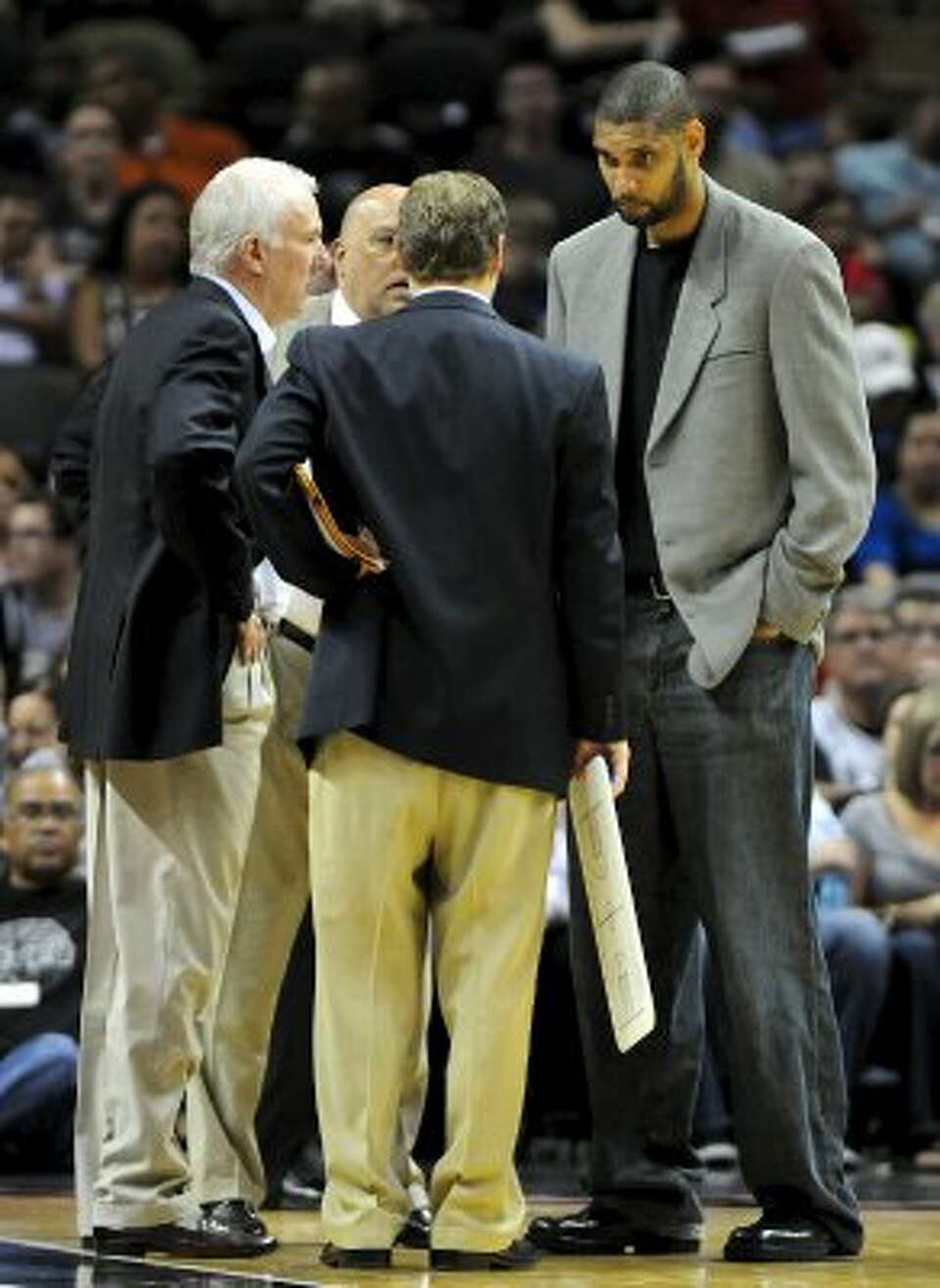 GQ disses Tim Duncan’s daddy jeans
