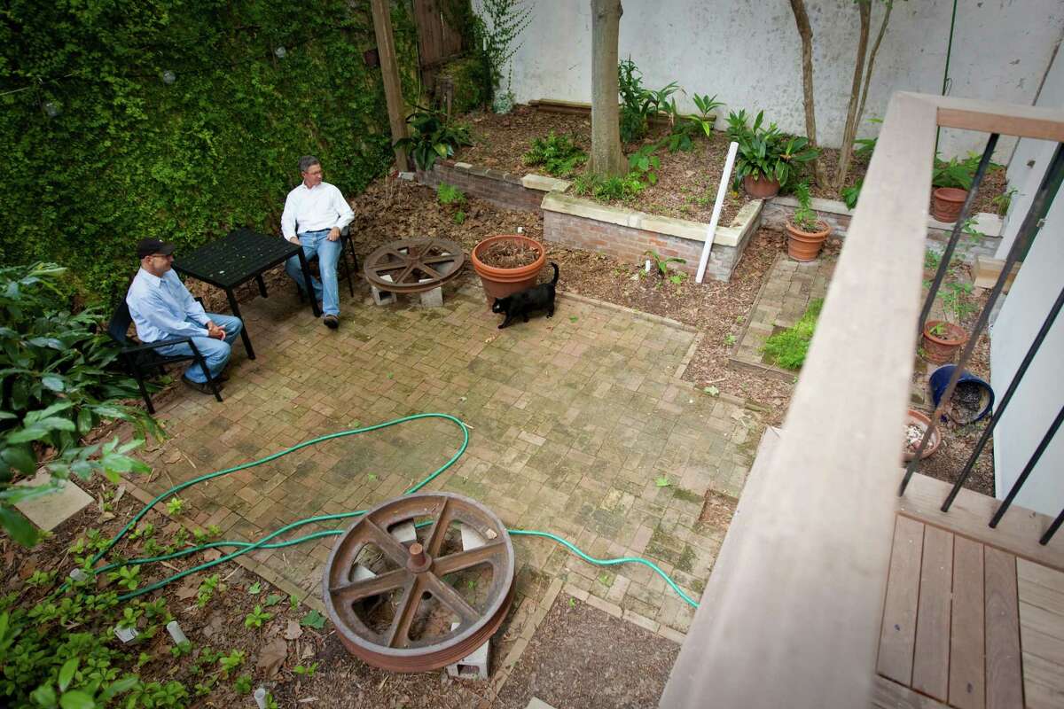 Downtown Experience: Longtime residents find urban life suits them