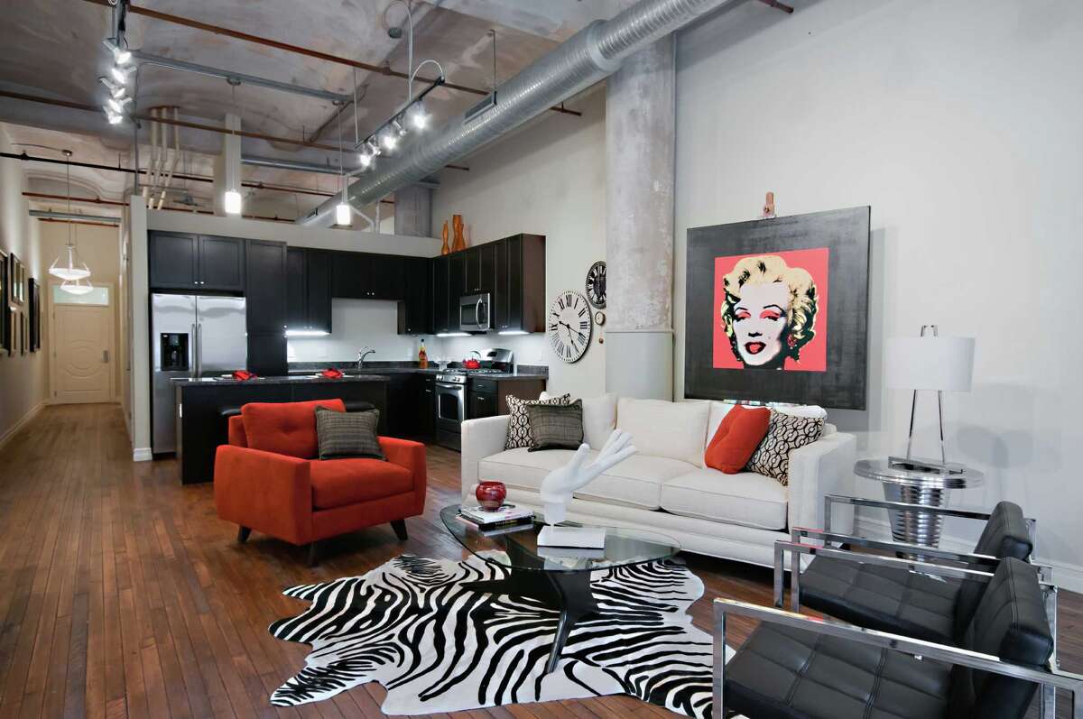 Downtown: Centerpoint Energy Downtown Home Tour