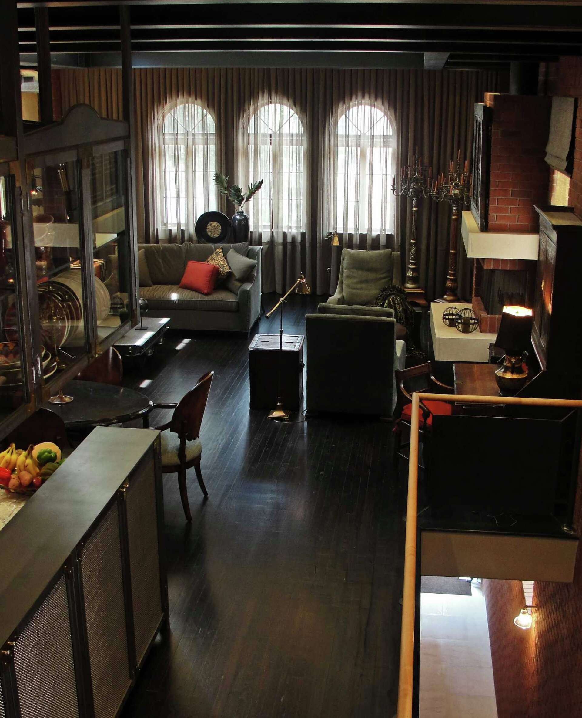 Urban lifestyle during the Centerpoint Energy Downtown Home Tour