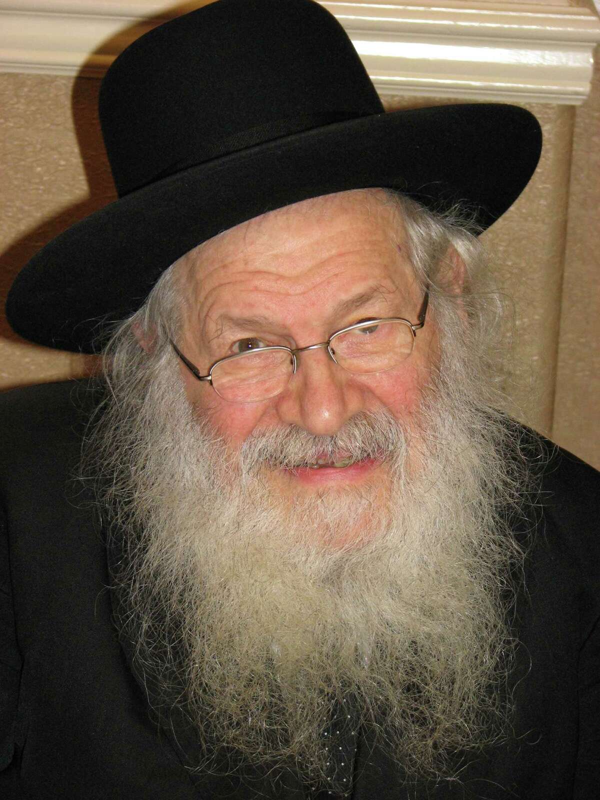 Stamford yeshiva founder dies at 89
